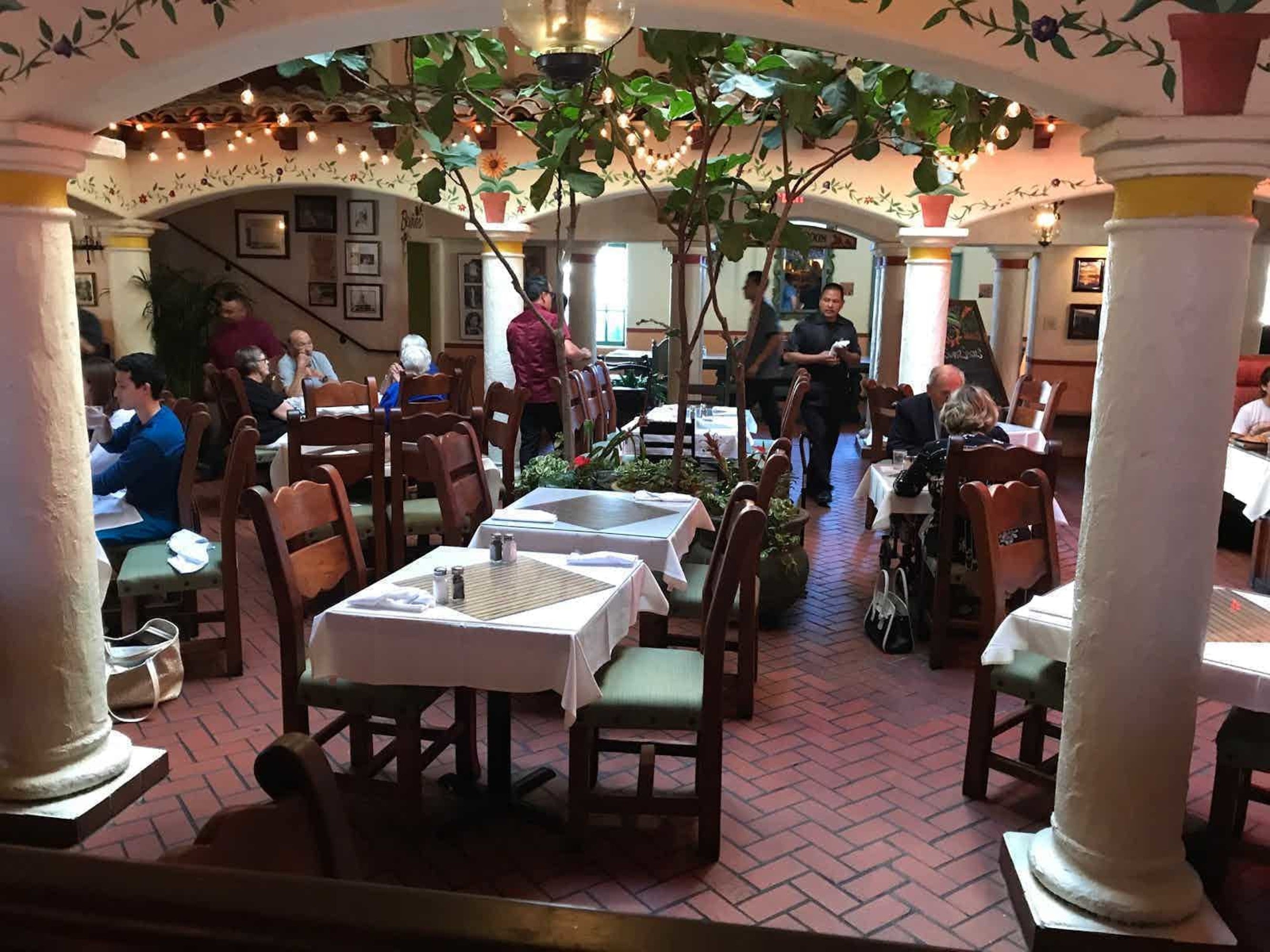 El Cholo Santa Monica | Discover Los Angeles