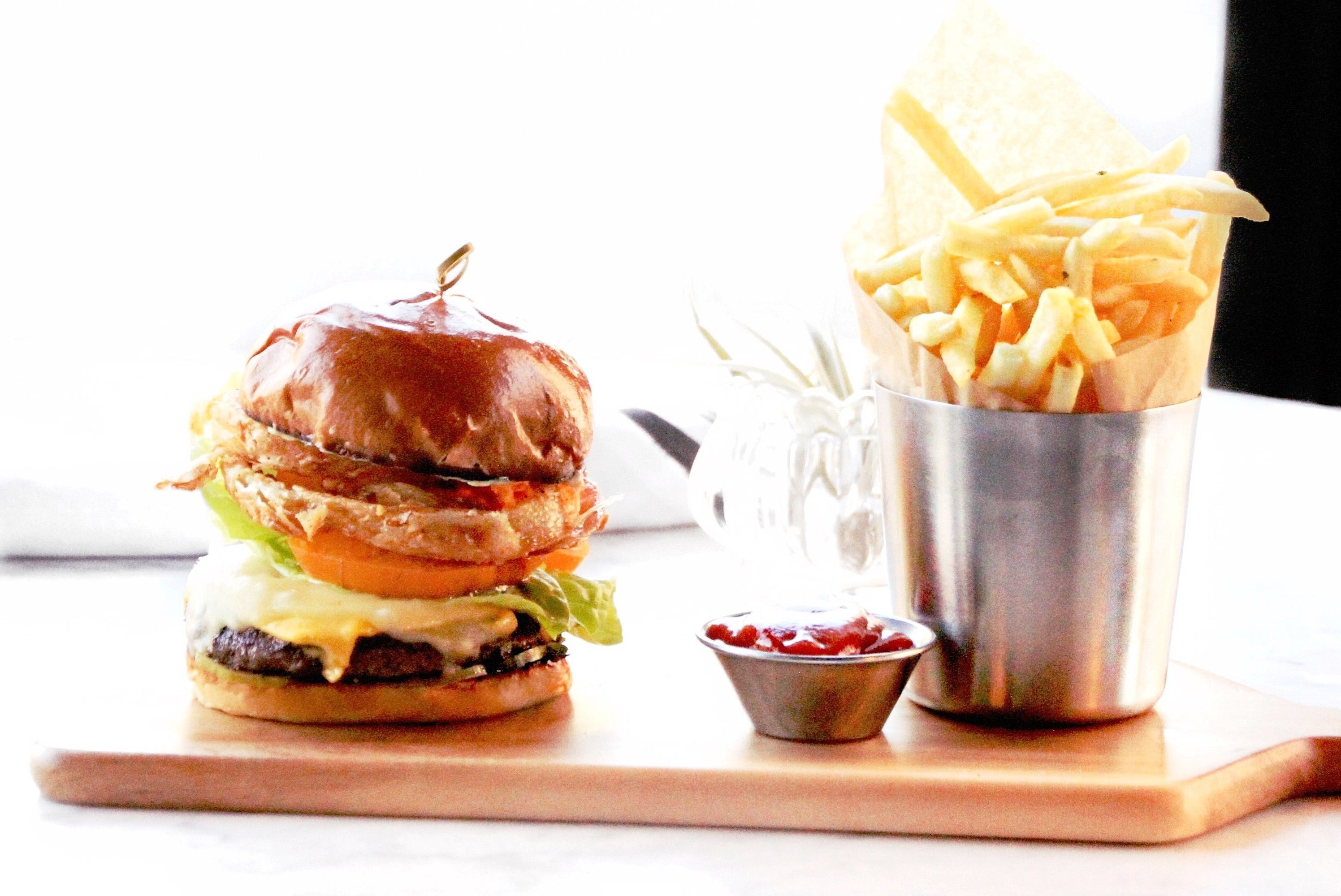 H Cafe | Discover Los Angeles