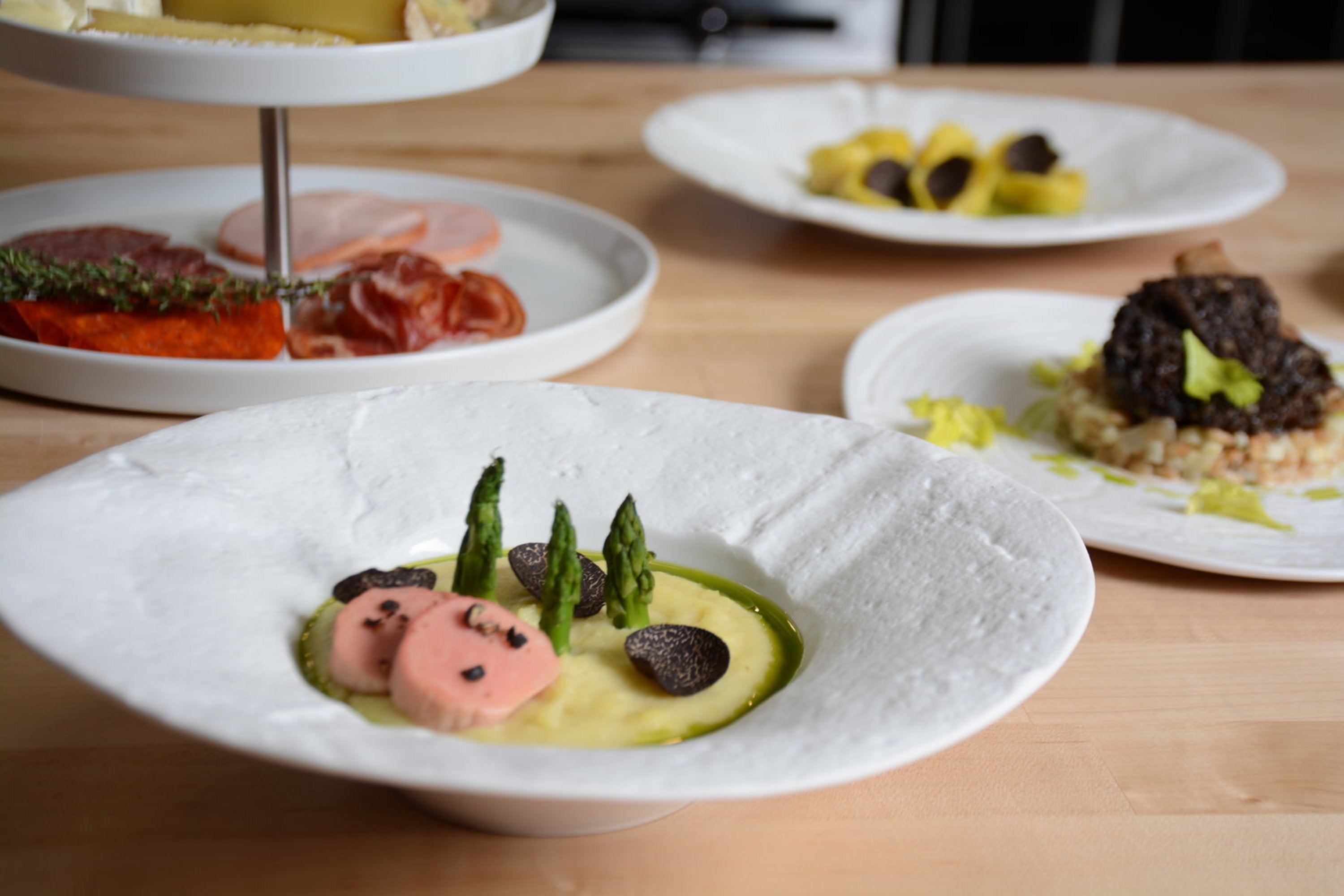 Kass Wine Bar + Restaurant | Discover Los Angeles